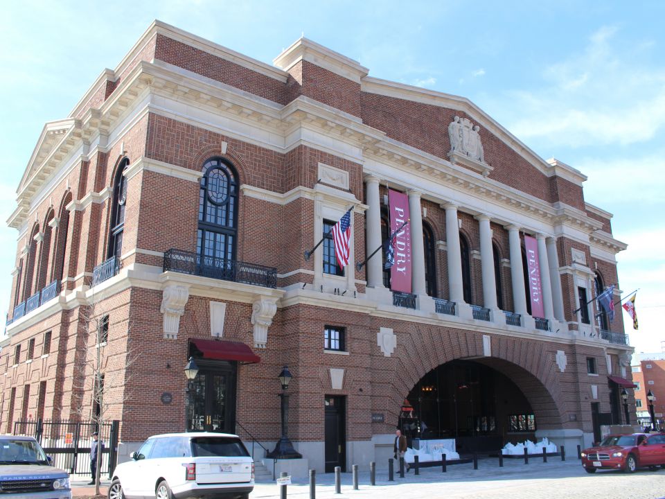 EHT Traceries Fells Point Recreation Pier